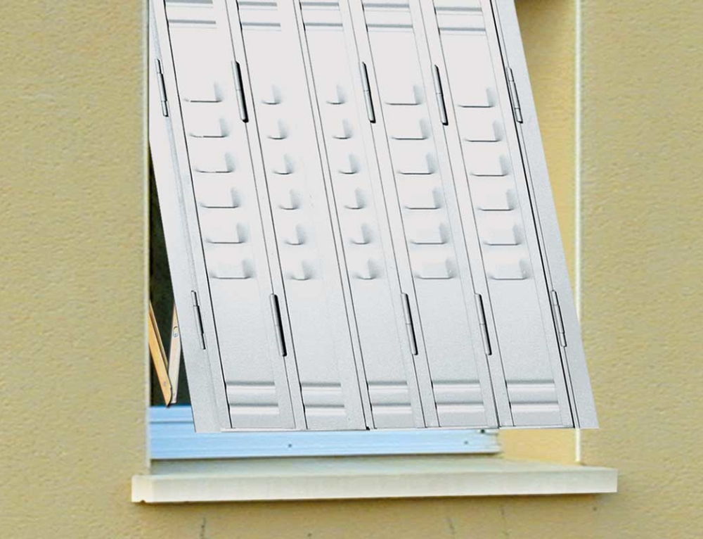 Persienne blanche en PVC à projection | GMA Fenêtres Alès